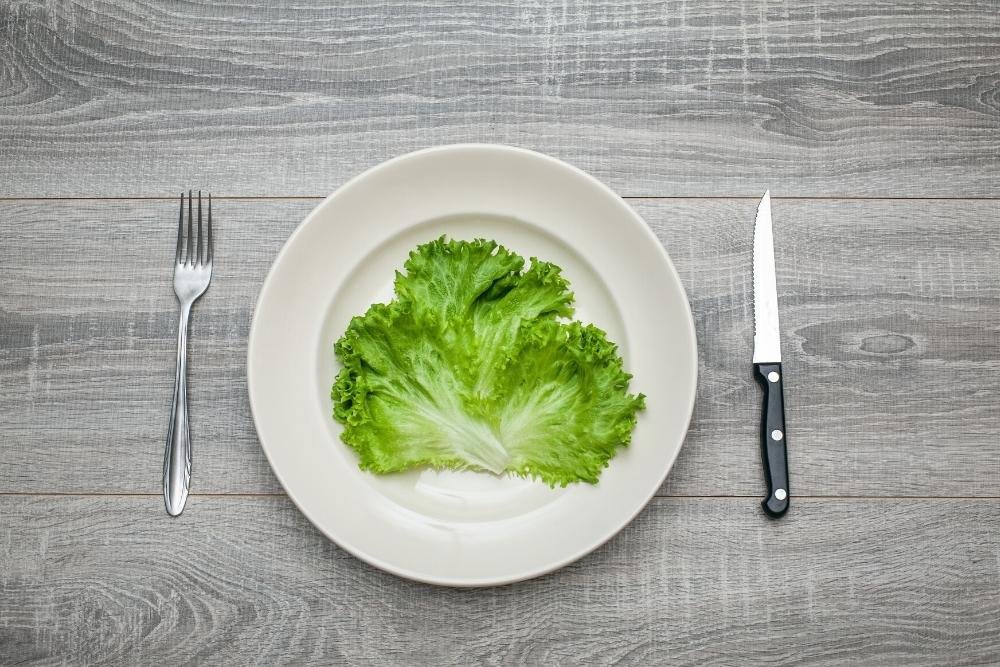 Is eating without restrictions really different from binge eating ...
